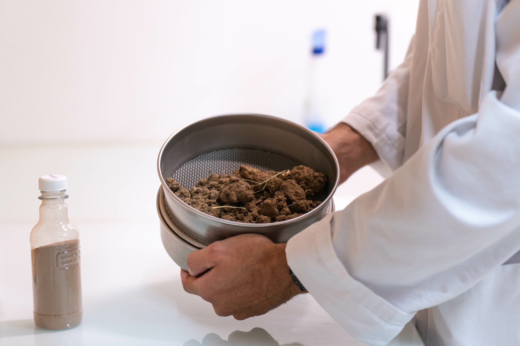 Laboratoires Dubernet : "pour faire du bon vin, il faut du bon raisin ...